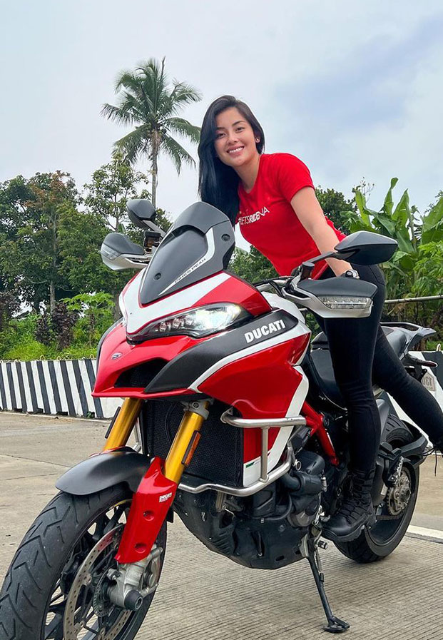 ประวัติ เบียงกา รูฟินโน สาวนักบิด หุ่นเซ็กซี่ร้อนแรง